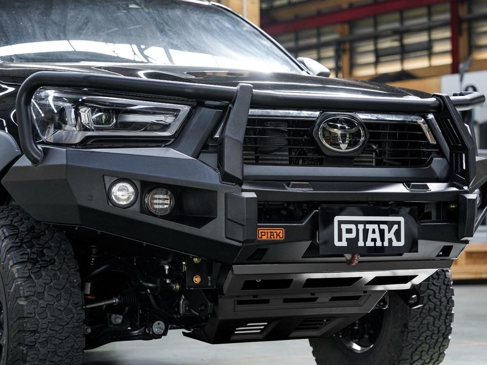 PIAK Elite 3-Loop Bull Bar suitable for Toyota Hilux (2020-2024 ...