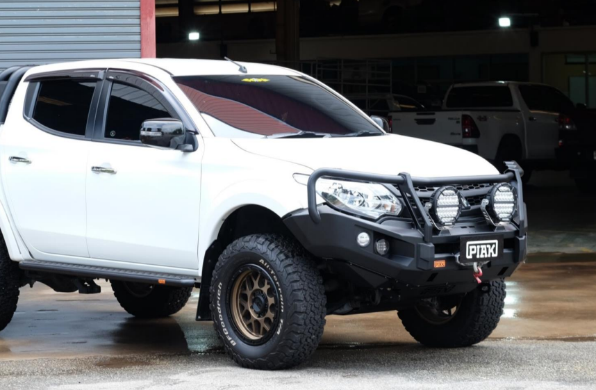 PIAK Elite 3-Loop Bull Bar for Mitsubishi Triton MQ (2015-2018 ...