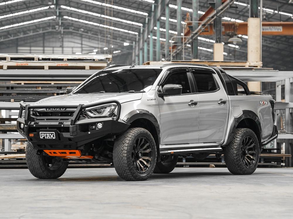 PIAK Elite 3-Loop Bull Bar for Isuzu D-MAX (2020-2023) | Black Recovery ...